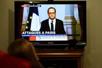 Les photos de la fusillade de Paris sont dévastatrices et la ville cherche des réponses 101223_19