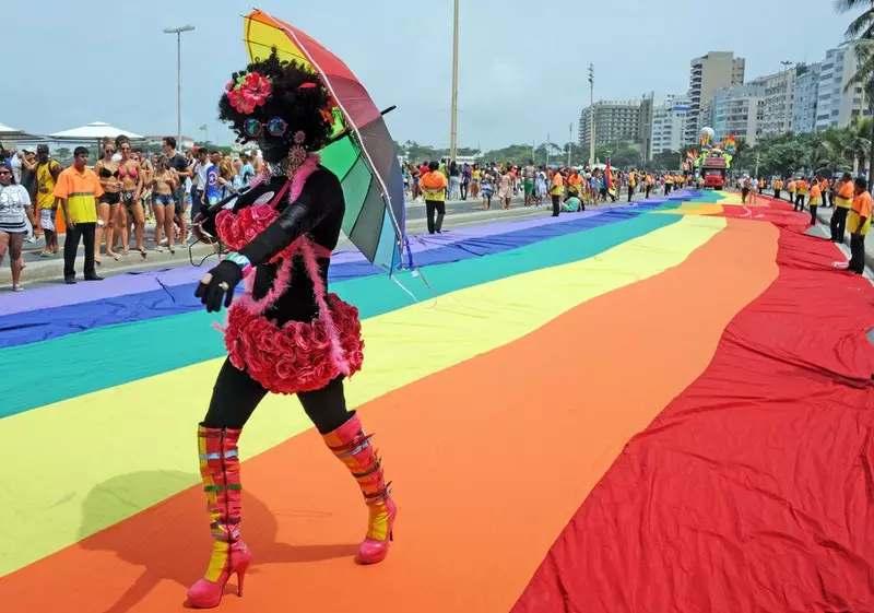 5 cousas que debes saber antes de asistir ao teu primeiro evento de orgullo LGBTQ 143972_1