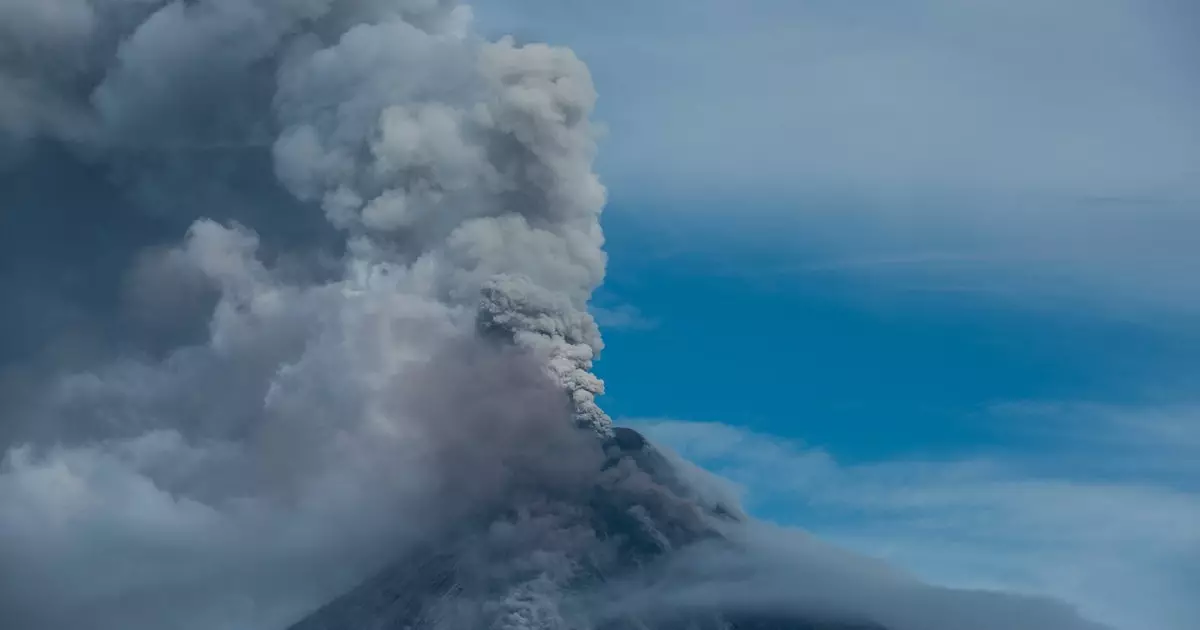 Mengapa Multani Mitti, AKAK Abu Gunung Berapi, Adalah Kunci Anda Untuk Menjernihkan Kulit Tanpa Kedutan