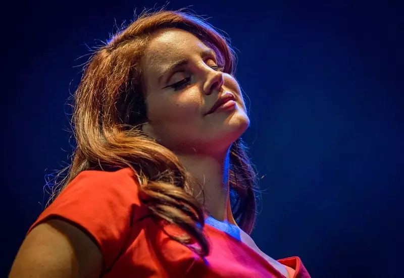 Lana Del Rey Mungkin Merilis Musik Baru Jika Tweet Cryptic Ini Adalah Indikasi 189993_1