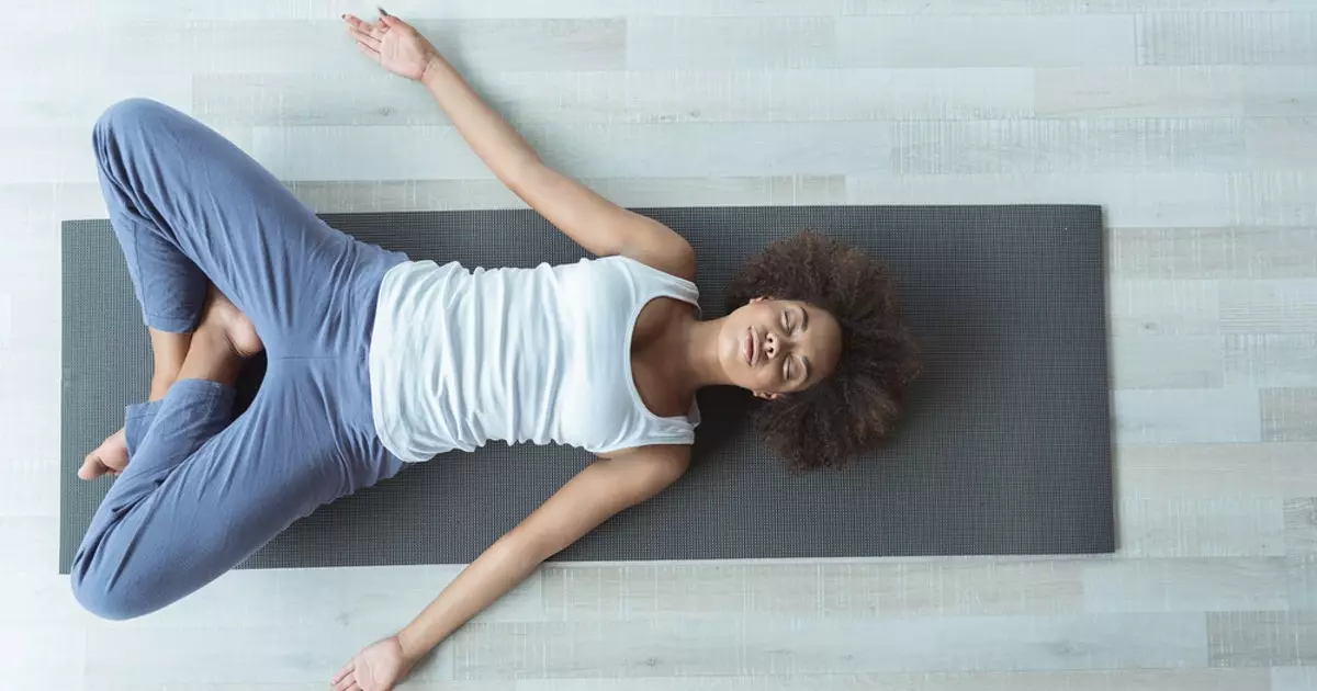 Cómo la meditación ayuda a tu cerebro cuando estás estresado, según los expertos