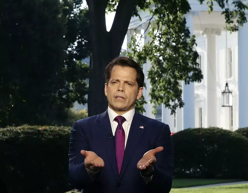 Tôi đã phỏng vấn Anthony Scaramucci về việc sa thải và đây là những gì tôi biết về anh ấy - VIDEO 203819_1