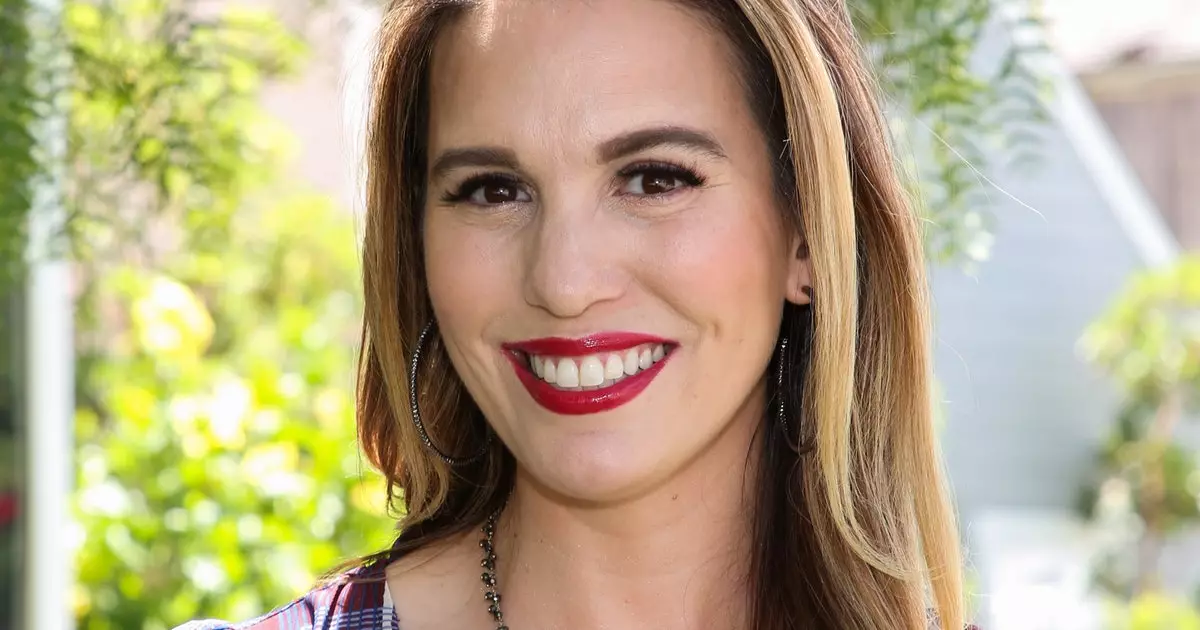 Christy Carlson Romano opgemaach Iwwer Gefill