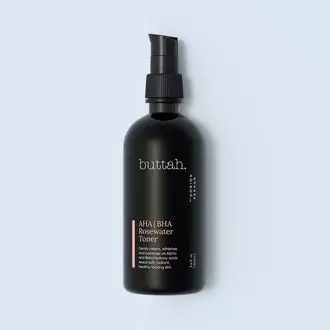 Tom ntej: Buttah Rosewater Toner