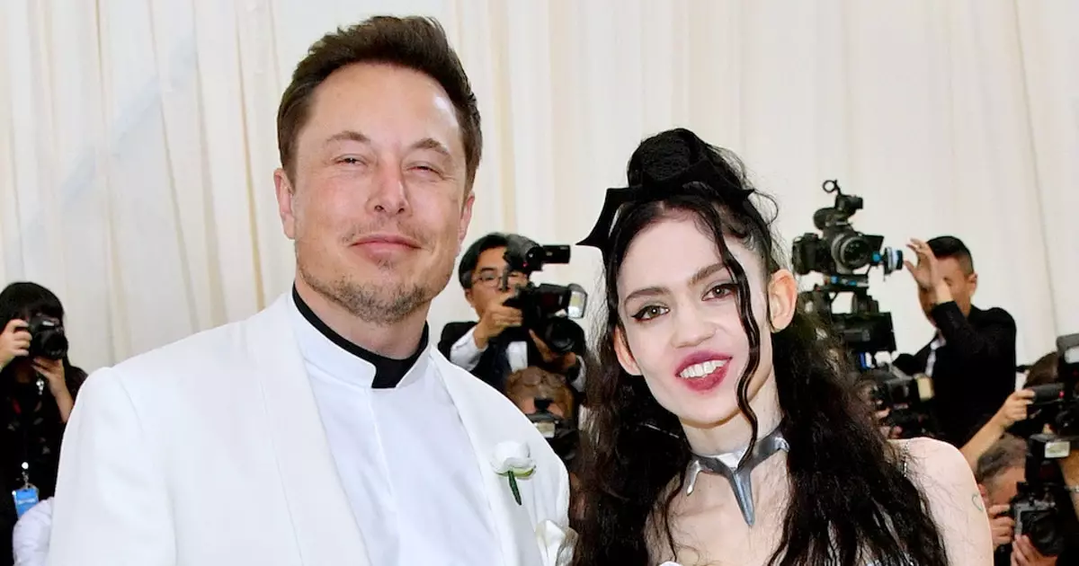 Non ofisyèl ti bebe Elon Musk & Grimes pa aktyèlman X Æ A-12