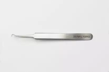 Puas yog Dr. Pimple Popper's Blackhead Tweezers? Nws tsis kim npaum li koj xav 219629_2