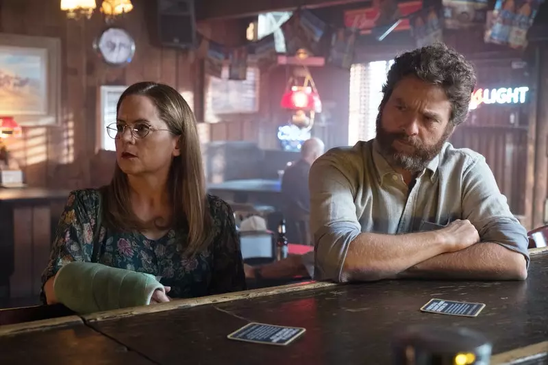 '바스켓' 시즌 4는 언제 방영되나요? Zach Galifianakis의 광대 코미디가 더 많이 돌아옵니다. 229613_1