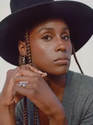 Issa Rae ystävän eroista, Emmyn katumisesta ja valtakuntansa laajentamisesta 2363_6