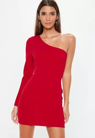 Vestido ajustado rojo de un hombro