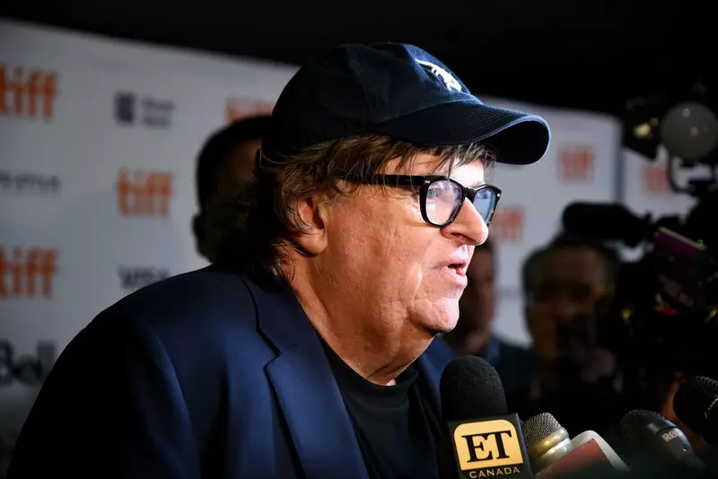 Ang Tubag sa Op-Ed sa 'New York Times' ni Michael Moore Nagtanyag Usa ka Teorya nga Wala Nimo Mahunahuna 263871_1