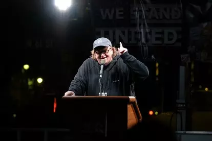 Ang Tubag sa Op-Ed sa 'New York Times' ni Michael Moore Nagtanyag Usa ka Teorya nga Wala Nimo Mahunahuna 263871_2