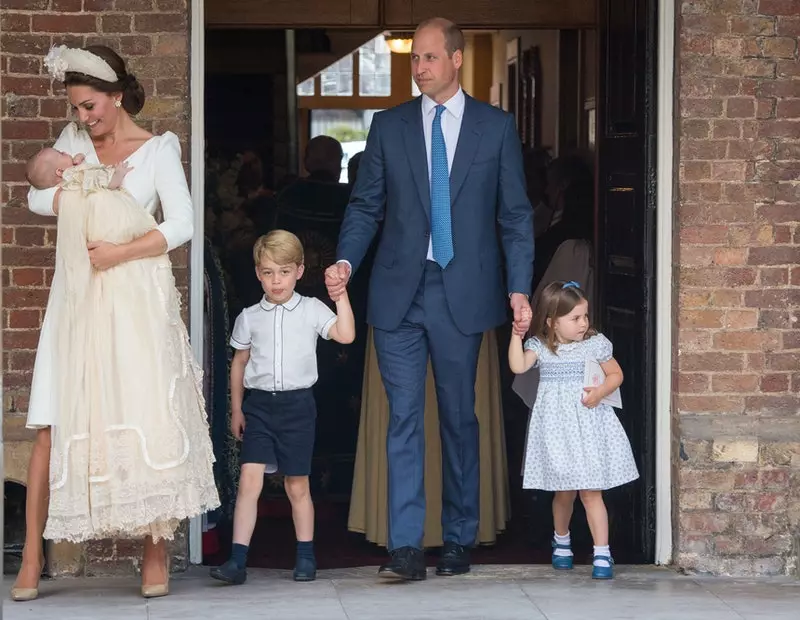 Tub fuabtais William thiab Kate Middleton's Social Media Parenting Struggles are so relatable 267139_1