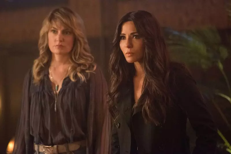 Ang Hermione Lodge ba ay Ang Gargoyle King Sa 'Riverdale'? Ang Iyong Hiram Theory ay Maaaring Isang Red Herring 273189_1