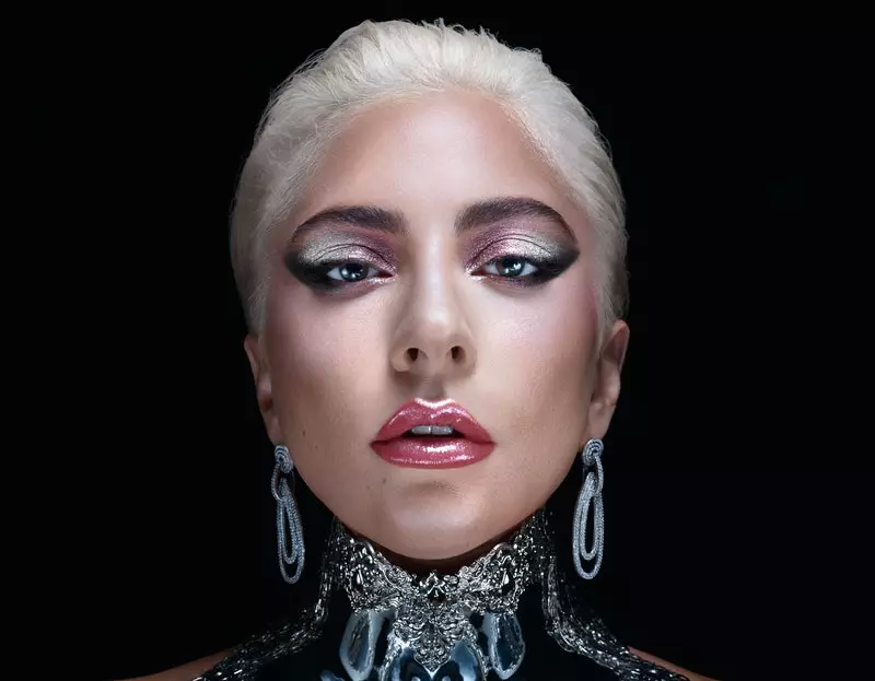 Specimenoj De Ŝminkaj Produktoj de Haus Laboratories de Lady Gaga Nur Eliris & Wow, Ili Estas Bonaj 296212_1