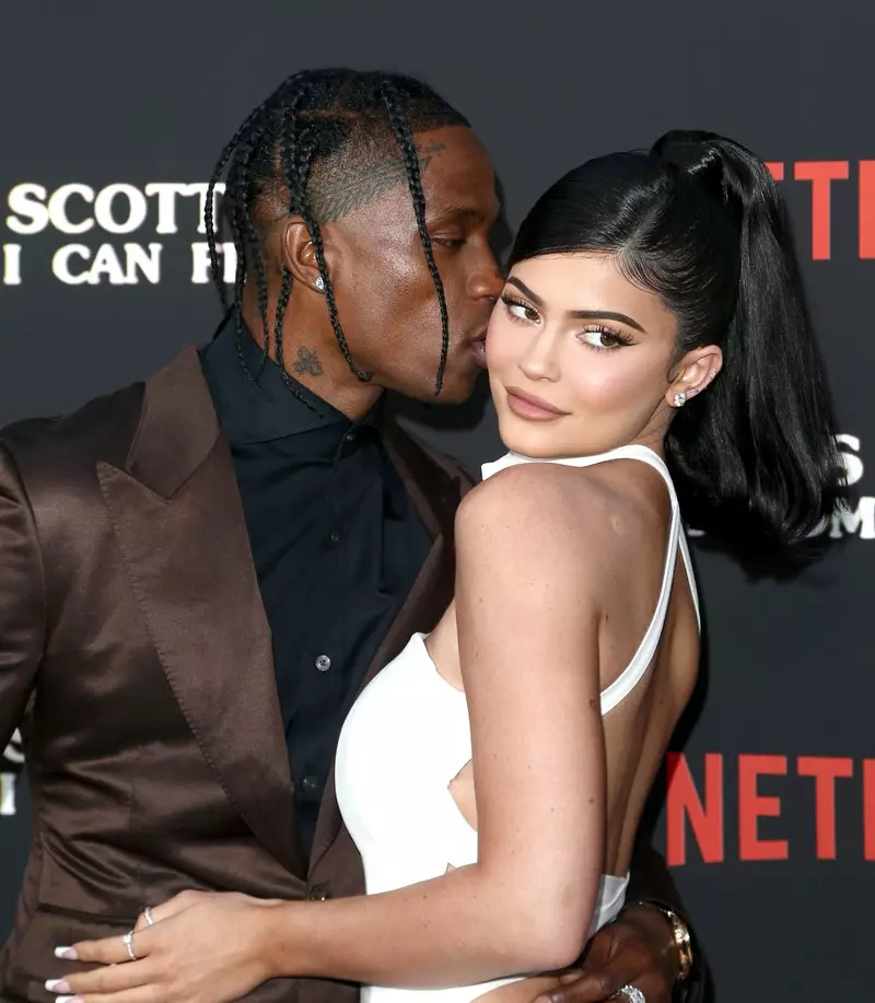 Travis Scott naKylie Jenner vanoratidza zita remwanakomana wavo. Mufananidzo kuburikidza naTommaso Boddi/Getty Images Entertai...