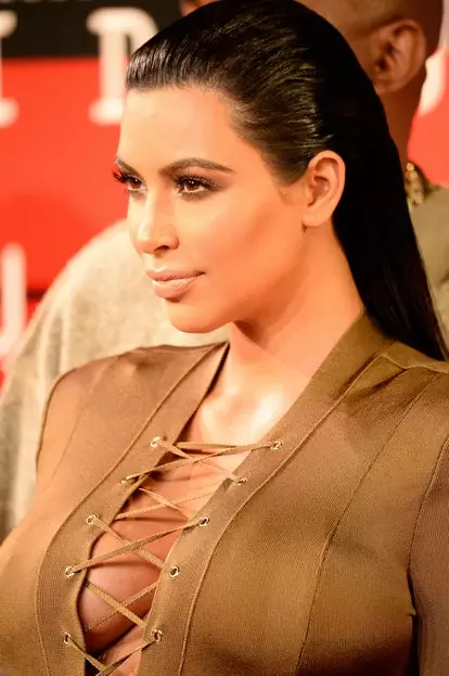 Naimpluwensyahan ni Kanye West ang Estilo ni Kim Kardashian Sa 7 Mahalagang Paraan na Ito 3752_3