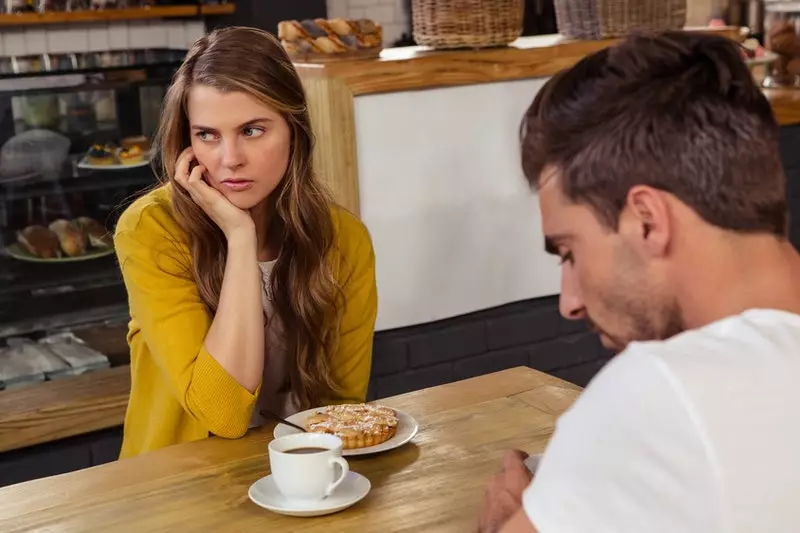 Pokud se nemůžete shodnout na těchto 11 věcech, váš partner není vaše spřízněná duše 3785_1