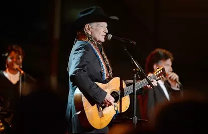 윌리 넬슨(Willie Nelson)과 함께 노래하는 오바마 대통령은 당신의 주말 전체를 만들 것입니다 — 비디오 37883_2