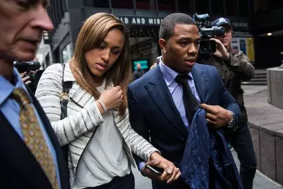 Ray Rice Apambana Apilo Yoyimitsidwa Potsutsana ndi NFL, Tsopano Woyenerera Kusaina Ndi Gulu Lililonse 38141_2