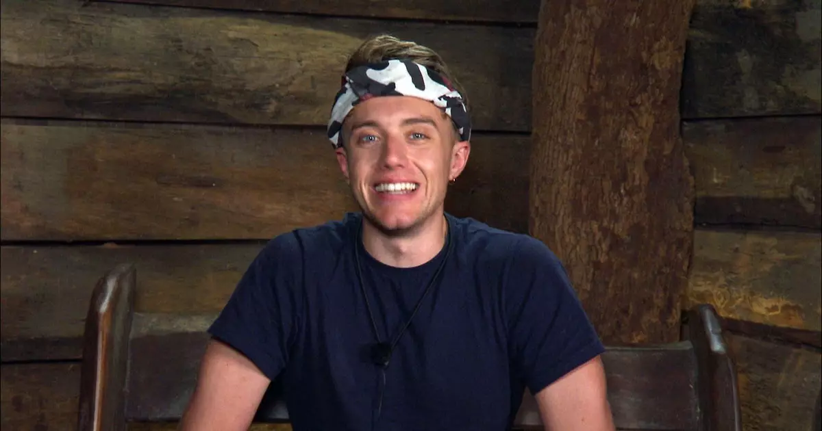 Ymatebodd Rhiant Clasurol Iddo Mam a Thad Roman Kemp Mynd Ymlaen 'I'm A Celeb'