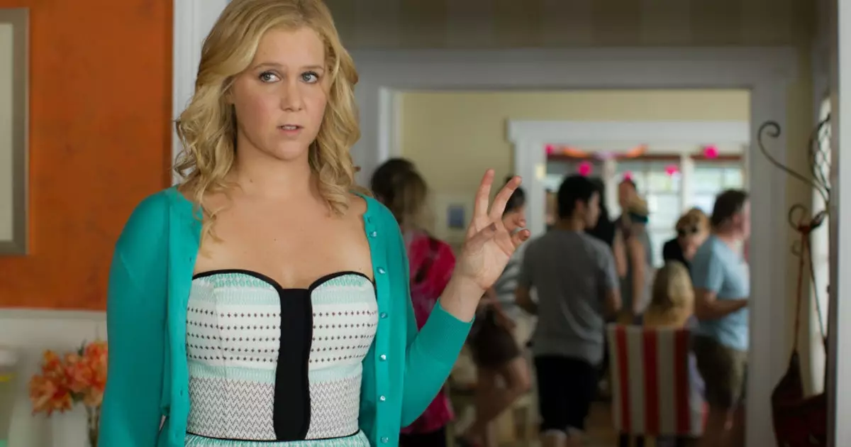 O le 'Trainwreck' e fa'avae i luga o le olaga o Amy Schumer? E te ofo i le mea moni ma le mea e le o iai i le Flick Fou