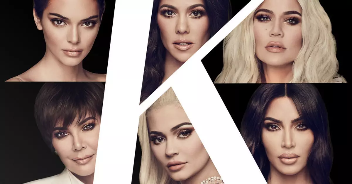 Kardashian-ka ugu taajirsan waxa uu ku fadhiyaa in ka badan $1 bilyan & walaalaheed ayaa aad uga dambeeya.