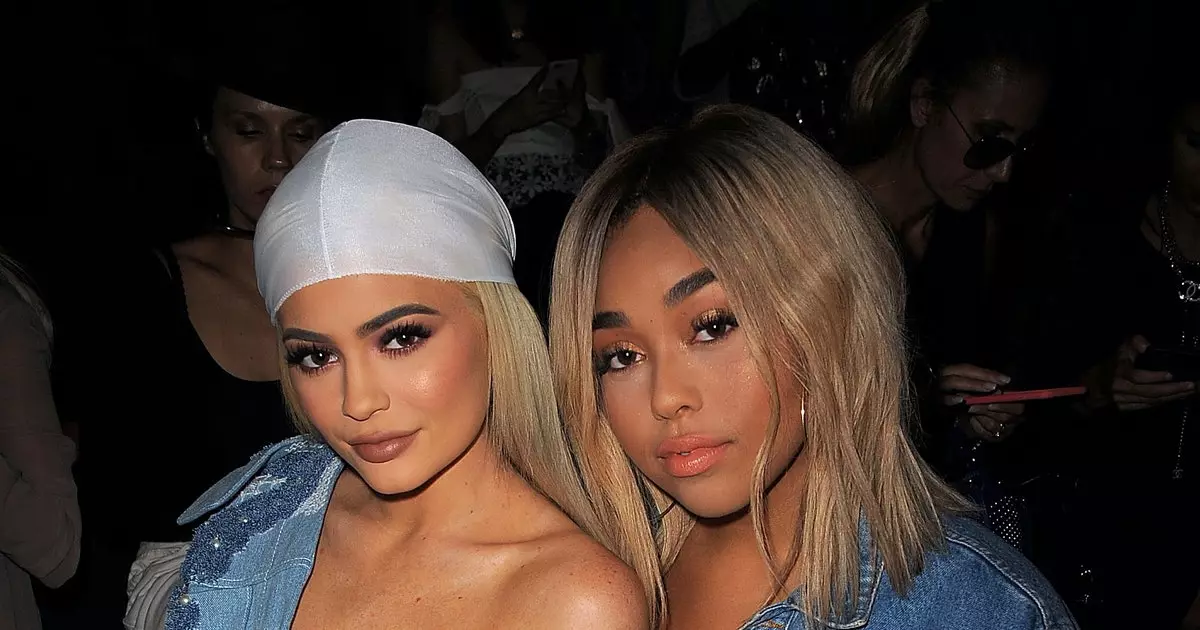 Sideey u kulmeen Kylie Jenner & Jordyn Woods? Qoys kale oo caan ah ayaa ku lug lahaa