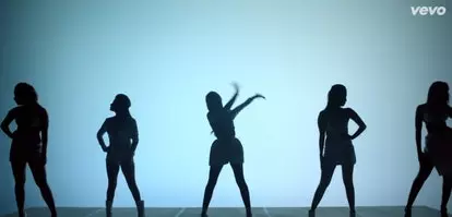 18 oomblikke van Fifth Harmony se nuwe musiekvideo wat jou soos 'n 41572_2