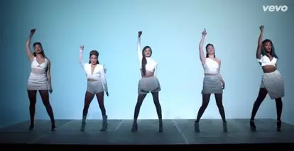 18 øyeblikk fra Fifth Harmony sin nye musikkvideo som vil treffe deg som en 41572_6