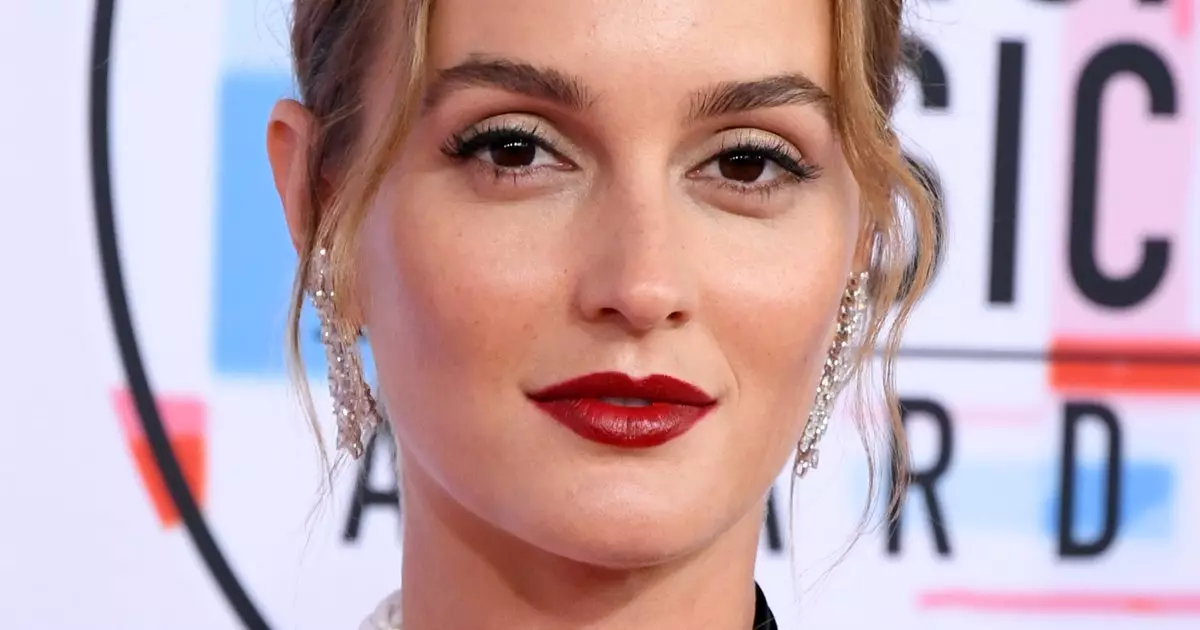 Leighton Meester tau muab nws lub tswv yim ncaj ncees txog 'Cov Ntxhais Hluas' Reboot