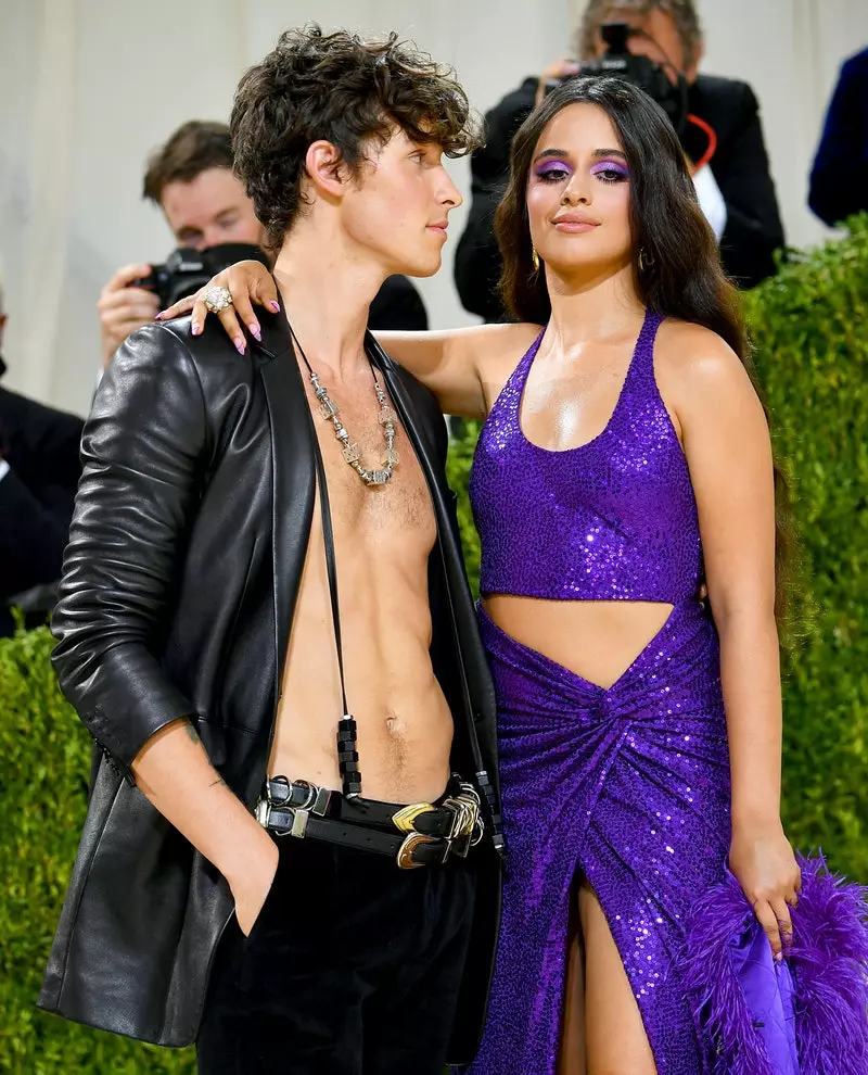 NEW YORK, NEW YORK - 13 Eylül: Shawn Mendes ve Camila Cabello, 2021 Met Gala Celebra'ya katılıyor...