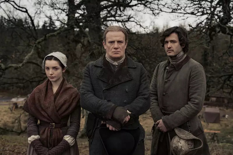 Usapho lakwaChristie e'Outlander' luza kungquzulana noJamie noClaire.