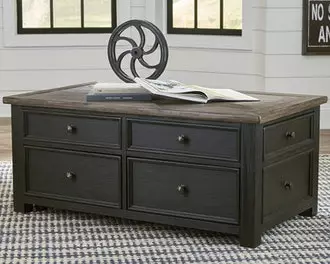 Signature Design door Ashley Bolanburg Farmhouse Coffee Table