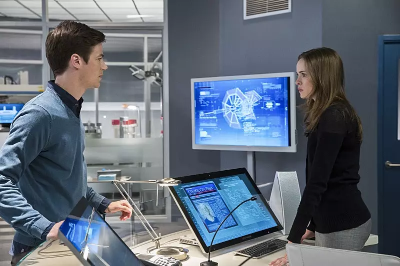 არის ბარი და კეიტლინი შემდეგი 'Flash' წყვილი? SnowBarry 'Shippers Got Treat In 50141_1