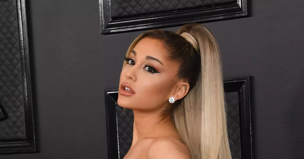 Farfalle, Pokémon e altri 15 dei tatuaggi più iconici di Ariana Grande