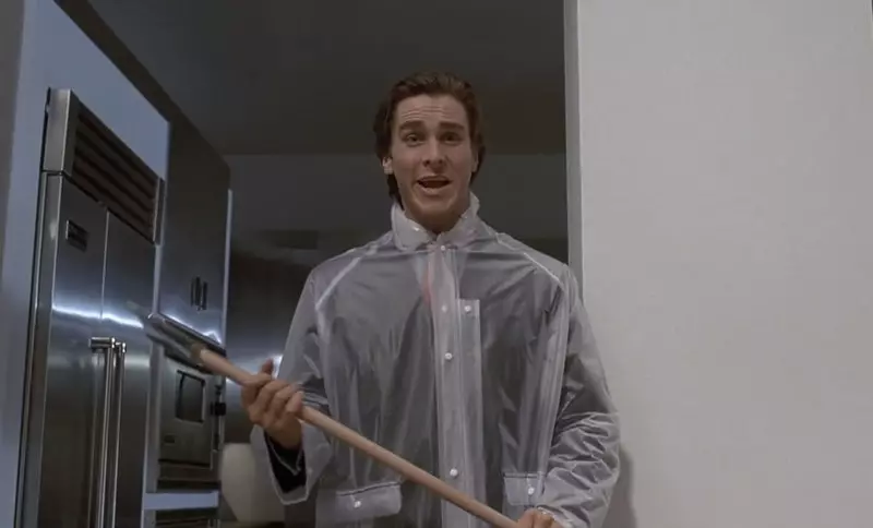 14 lietas “American Psycho” ir sagrautas, jo Huey Lewis un ziņas tagad ir pārāk biedējošas 58798_1