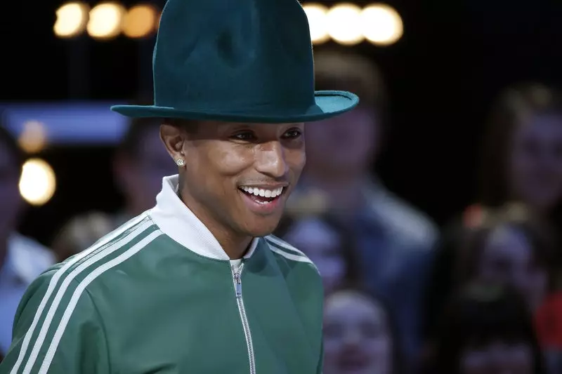 Pharrell Mendapatkan Penghargaan Ikon Mode CFDA 2015 Dan Inilah 9 Alasan Mengapa Dia Pantas Mendapatkannya 59654_1