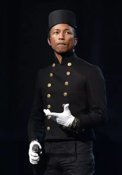 U-Pharrell ufumana iMbasa yeFashoni ye-CFDA ka-2015 kwaye Nazi izizathu ezili-9 zokuba kutheni eyifanele. 59654_5