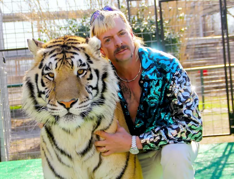 Joe Exotic în Tiger King prin site-ul de presă Netflix