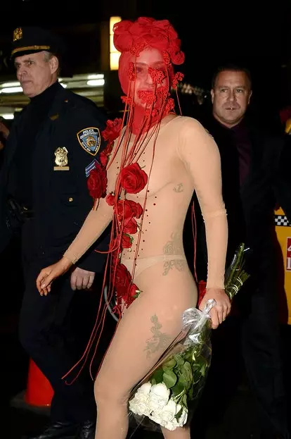 Lady Gaga Wears 70024_3