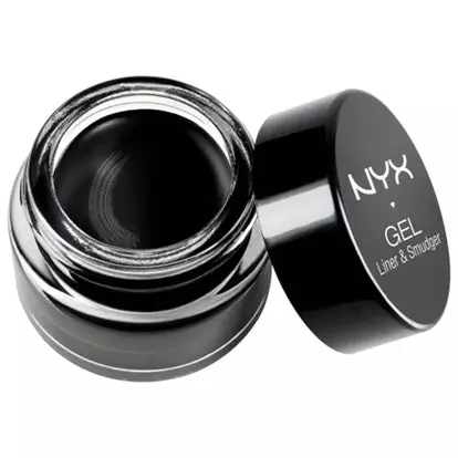 Bii o ṣe le Wọ Eyeliner Fun Awọn apẹrẹ Oju oriṣiriṣi Nitori O Ṣe Le ti N ṣe O Ti ko tọ ni gbogbo igbesi aye rẹ 70764_3