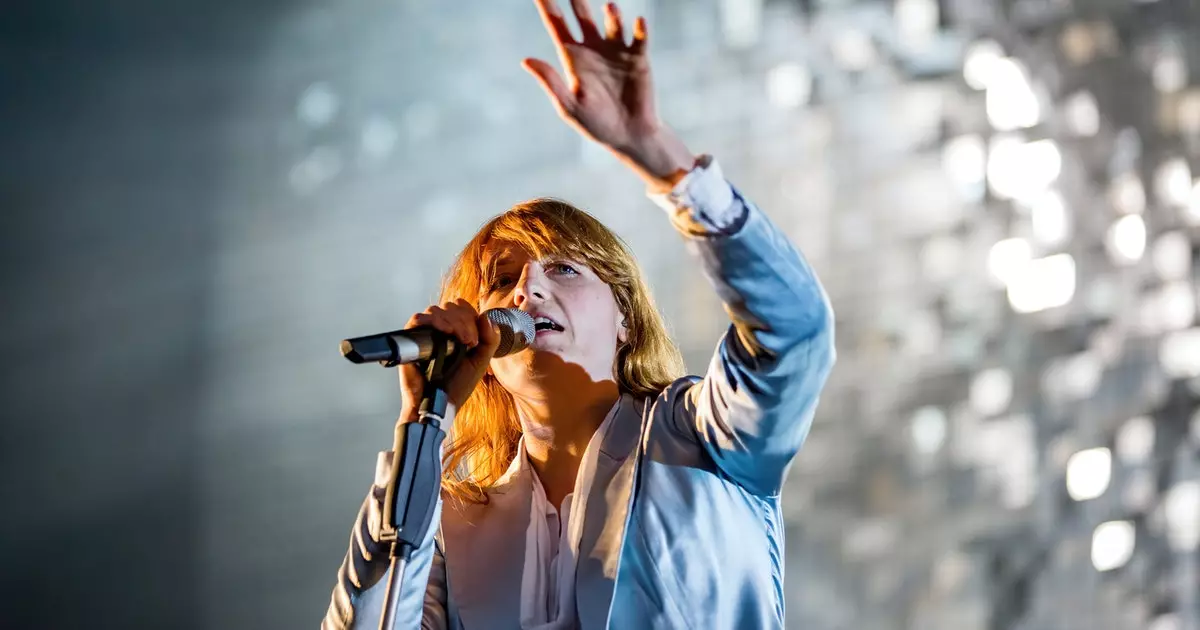 Florence + The Machine 的新单曲有着强大的女权主义背景故事