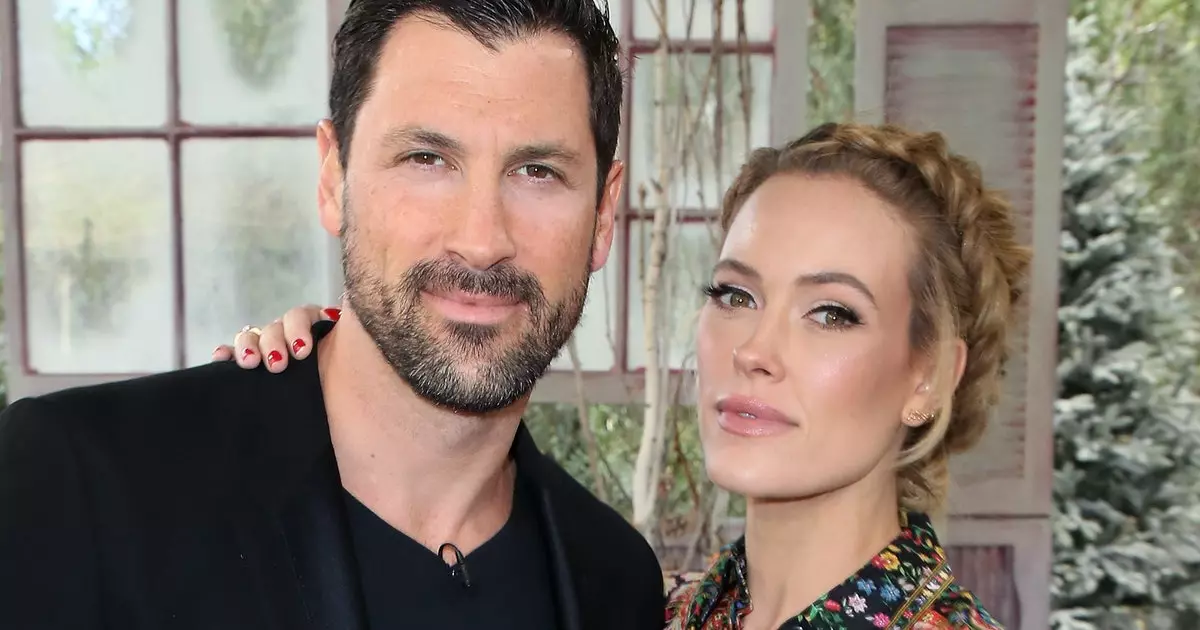 Peta Murgatroyd Hayranlarından Maks Chmerkovskiy'in Ukrayna'dan Güvenli Dönüşü İçin Dua Etmelerini İstiyor