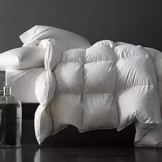 Royoliving Premium Down Comforter