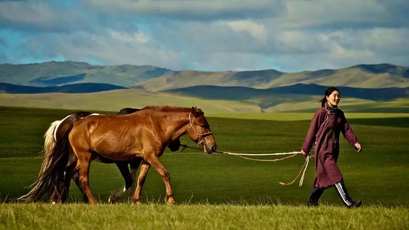 5 Heriotza eta Hileta Erritu Interesgarriak Munduan zehar, Mongoliatik Suediara 85635_1