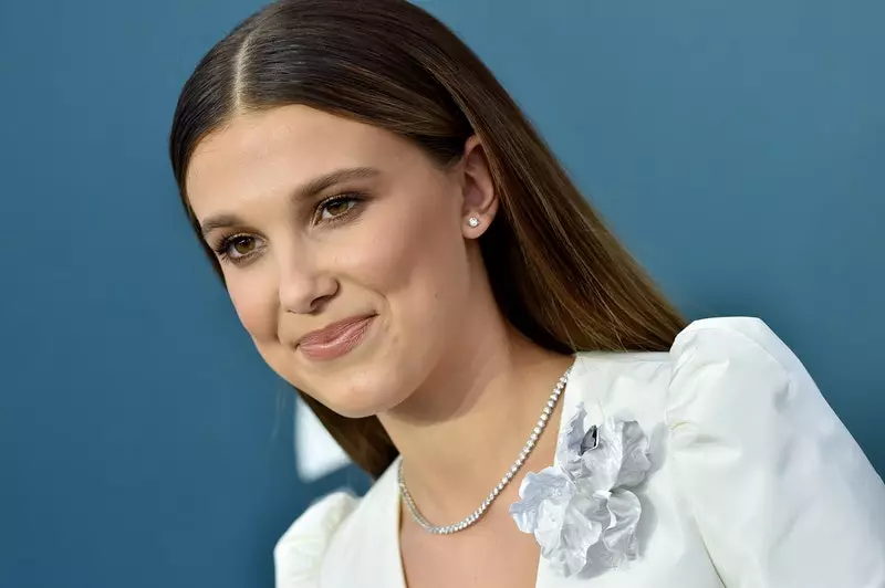 Les fans britanniques attendent peut-être un moment pour les paquets de lèvres du 18e anniversaire de Millie Bobby Brown