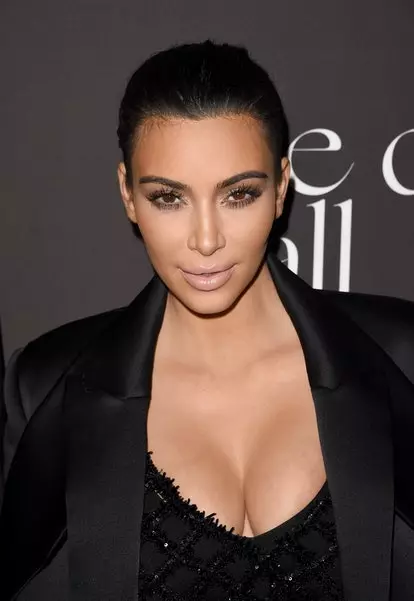 金·卡戴珊 (Kim Kardashian) 的裸体怀孕自拍完全是正面的 7 种方式 90417_8