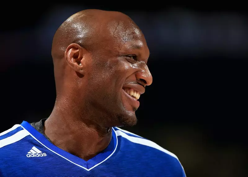 Lamar Odom Yekşemê Nûvekirina Rapora Pêşkeftina Berdewam & Hêviya Tenduristiya Xwe ya Pêşerojê ye 92363_1