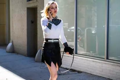 Gambar Gaya Jalanan Minggu Fesyen New York Untuk Menginspirasikan OOTD Anda Seterusnya — FOTO 97499_16