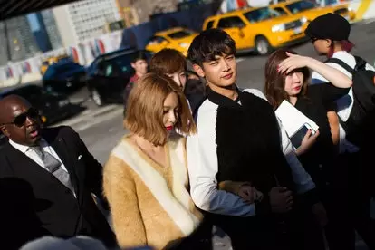 New York Fashion Week Street Style myndir til að hvetja næsta OOTD þinn — MYNDIR 97499_33